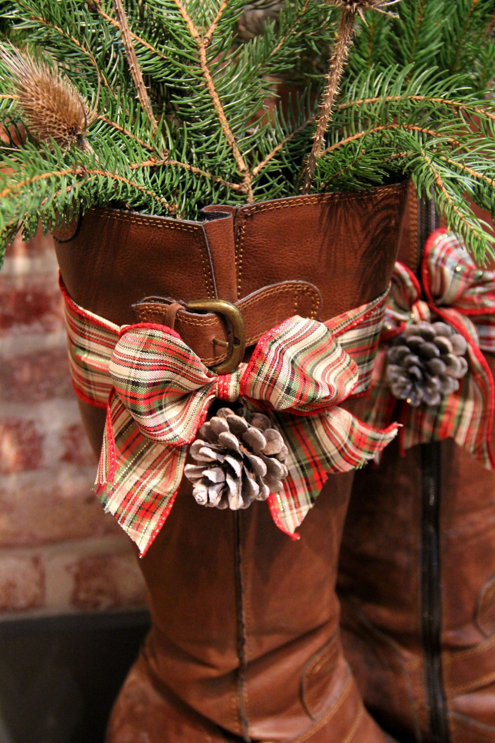 Turn an Old Pair of Ice Skates or Boots into Beautiful Christmas ...